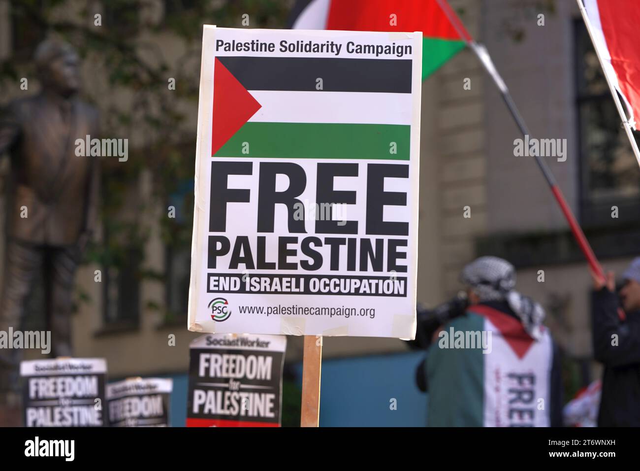 Messages of support on placards and signs at the Pro Palestine March in ...