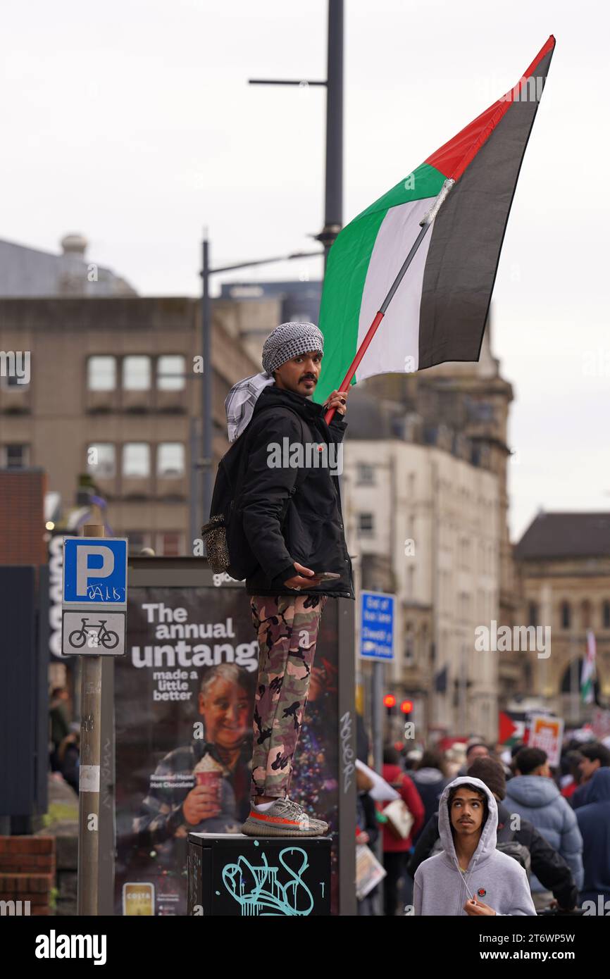 Cardiff city centre flag hi-res stock photography and images - Alamy