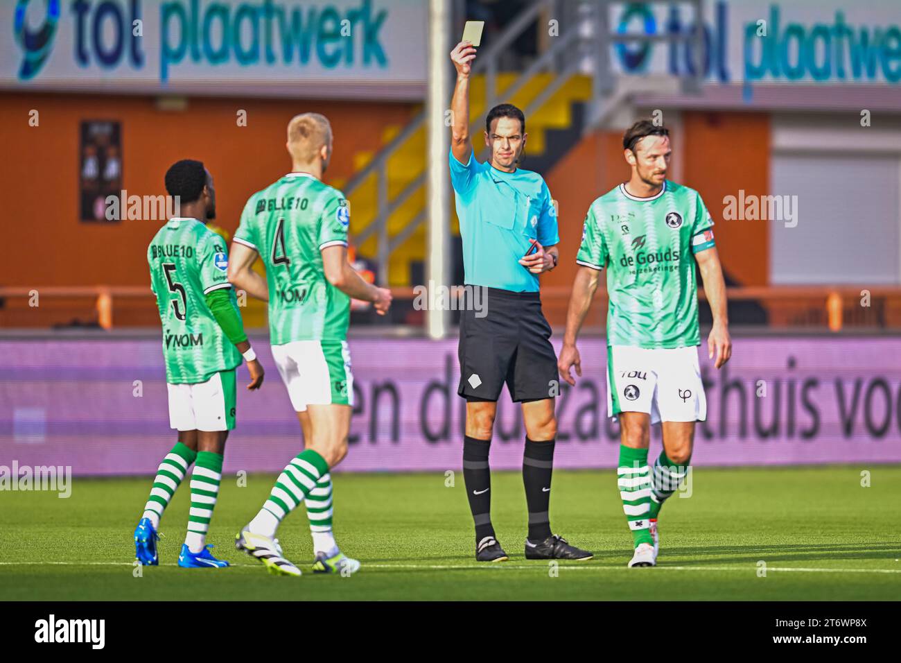 VOLENDAM, NETHERLANDS - NOVEMBER 12: Richard Martens referee shows a ...