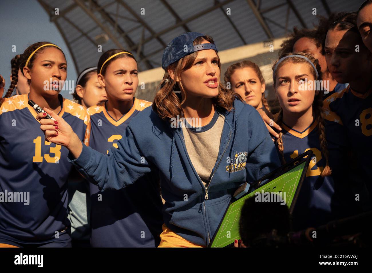 JENNIFER GARNER in FAMILY SWITCH (2023), directed by MCG. Credit: Grey ...