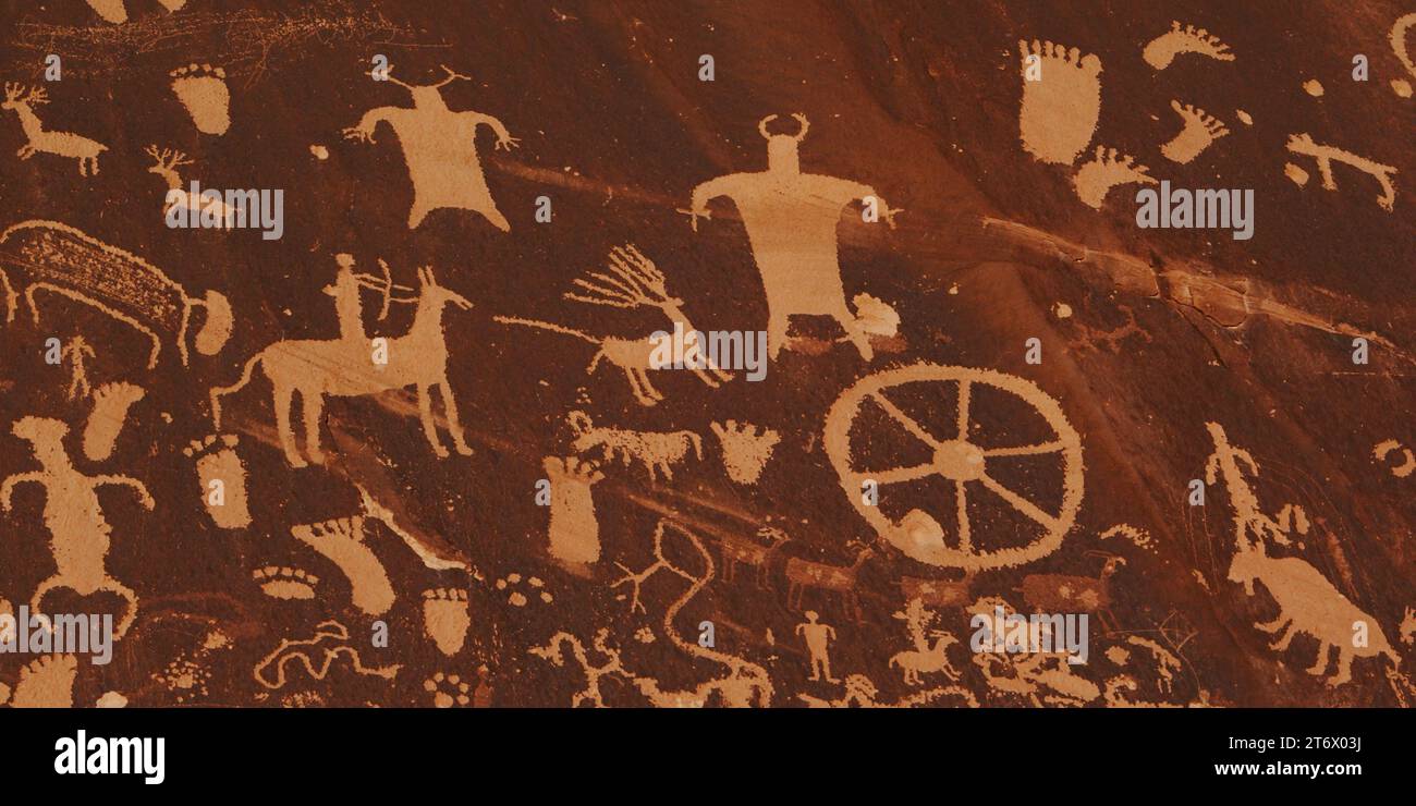 Petroglyphs of vastly different ages, 500 year-old panels inscribed ...