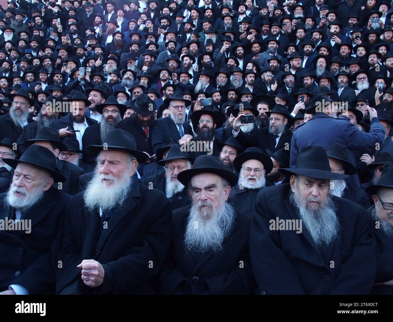 Brooklyn New York. . November 12 , 6,500 Chabad-Lubavitch Hasidic ...