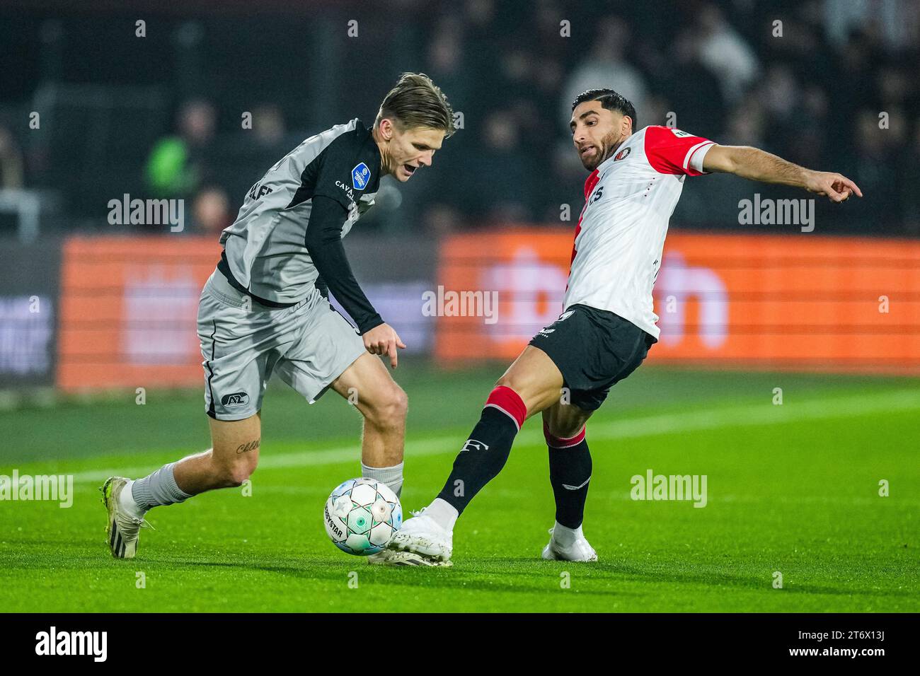 Rotterdam - David Moller Wolfe of AZ Alkmaar, Alireza Jahanbakhsh of ...