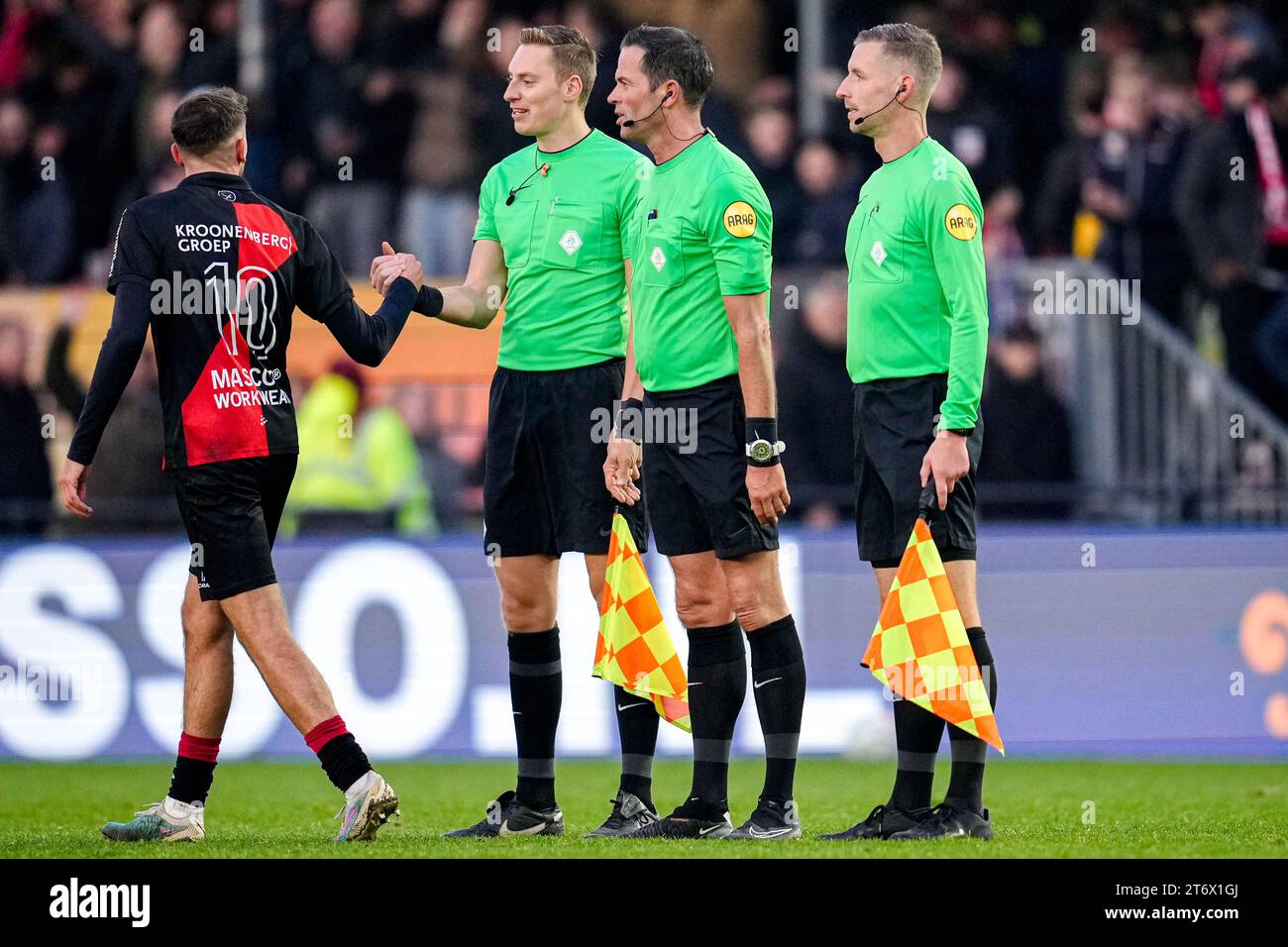ALMERE, NETHERLANDS - NOVEMBER 12: Lance Duijvestijn of Almere City FC ...