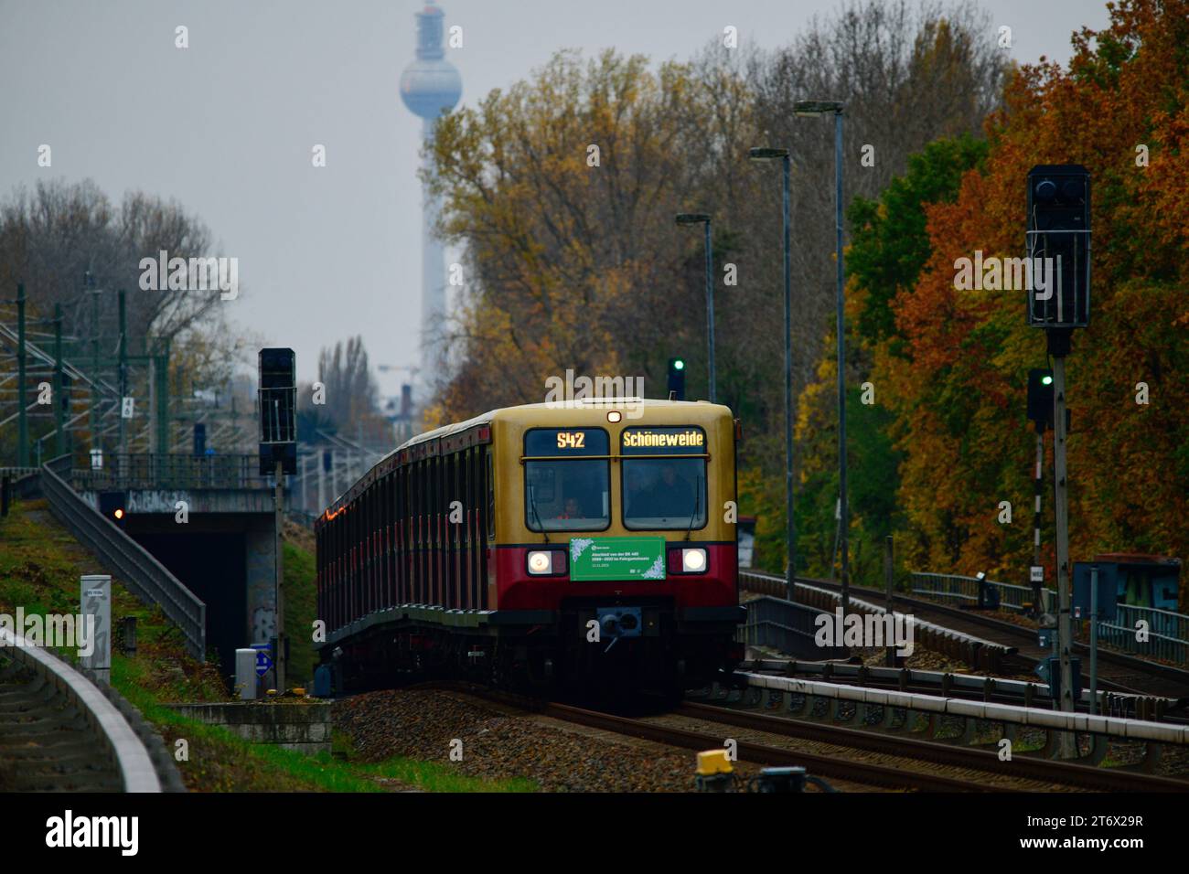 S-Bahn 485 geht in den Ruhestand Eine S-Bahn der Baureihe 485, genannt ...