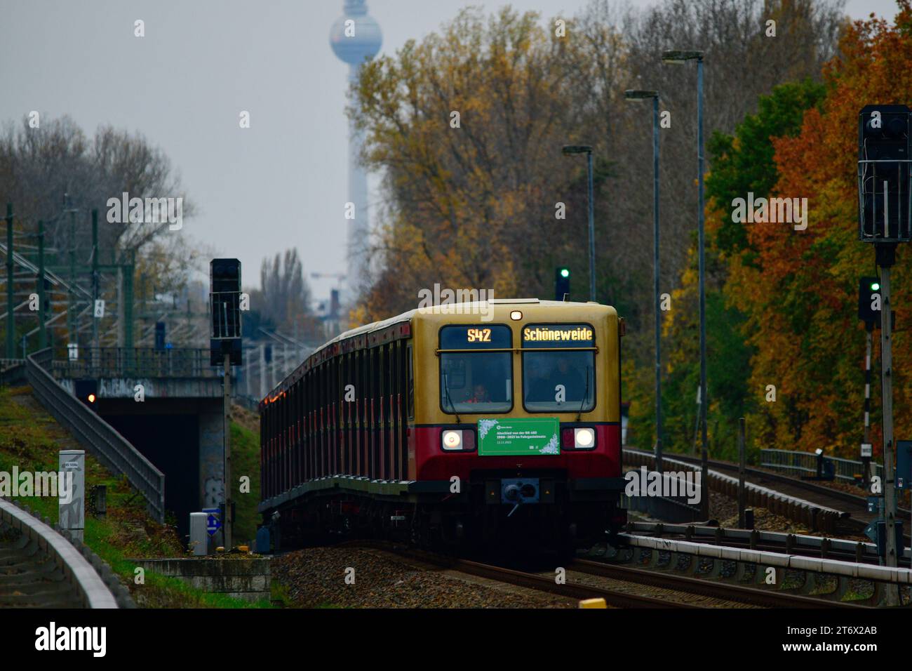 S-Bahn 485 geht in den Ruhestand Eine S-Bahn der Baureihe 485, genannt ...