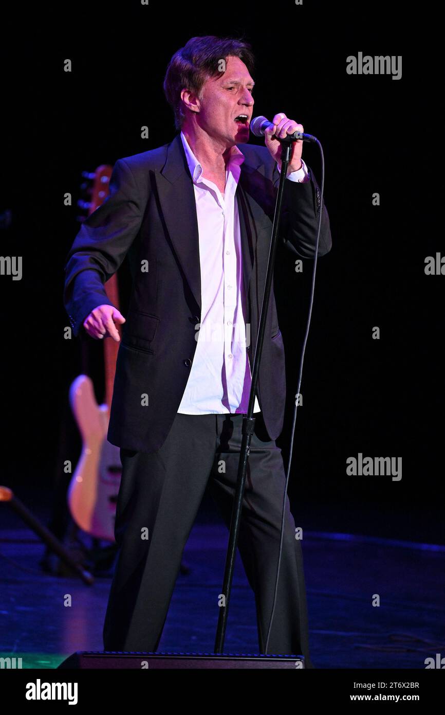 John waite singer hi-res stock photography and images - Alamy