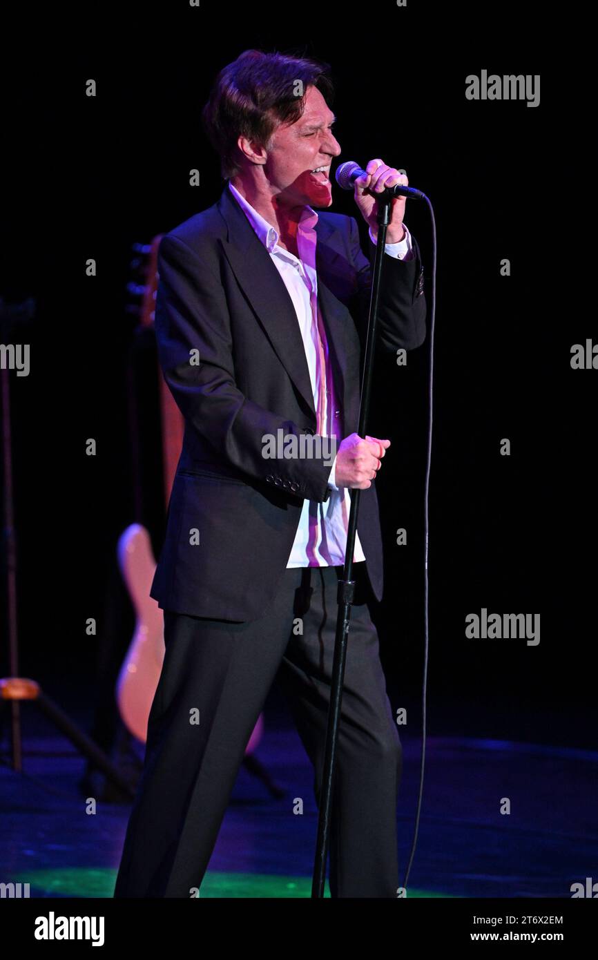 John waite singer hi-res stock photography and images - Alamy