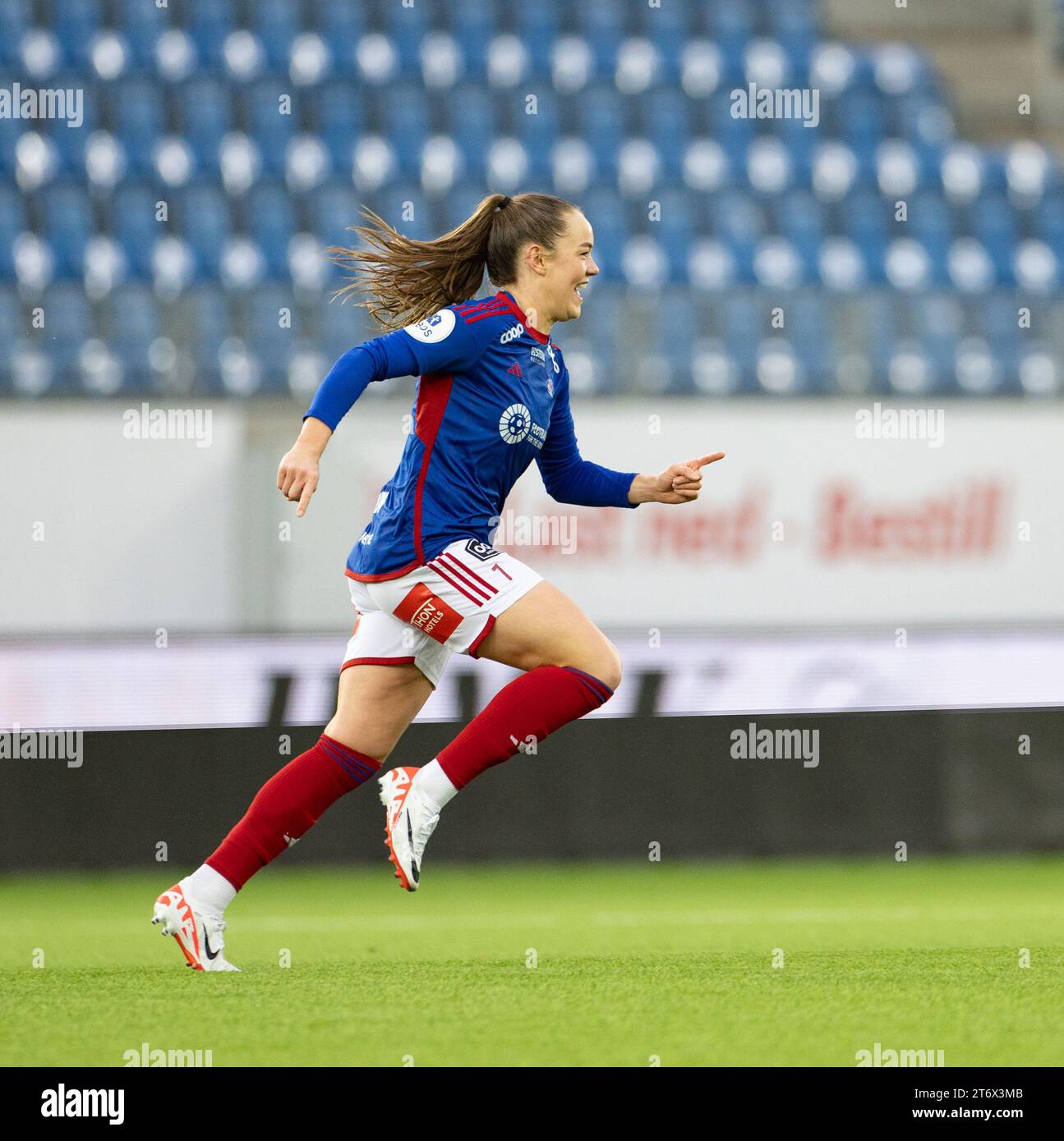 Oslo, Norway, November 11th 2023: Janni Thomsen (7 Valerenga ...