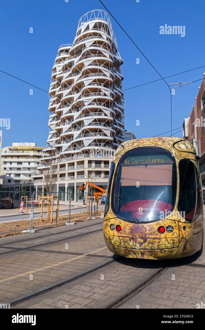 Site of the new architectural madness: Higher Roch, 50 m high tower ...