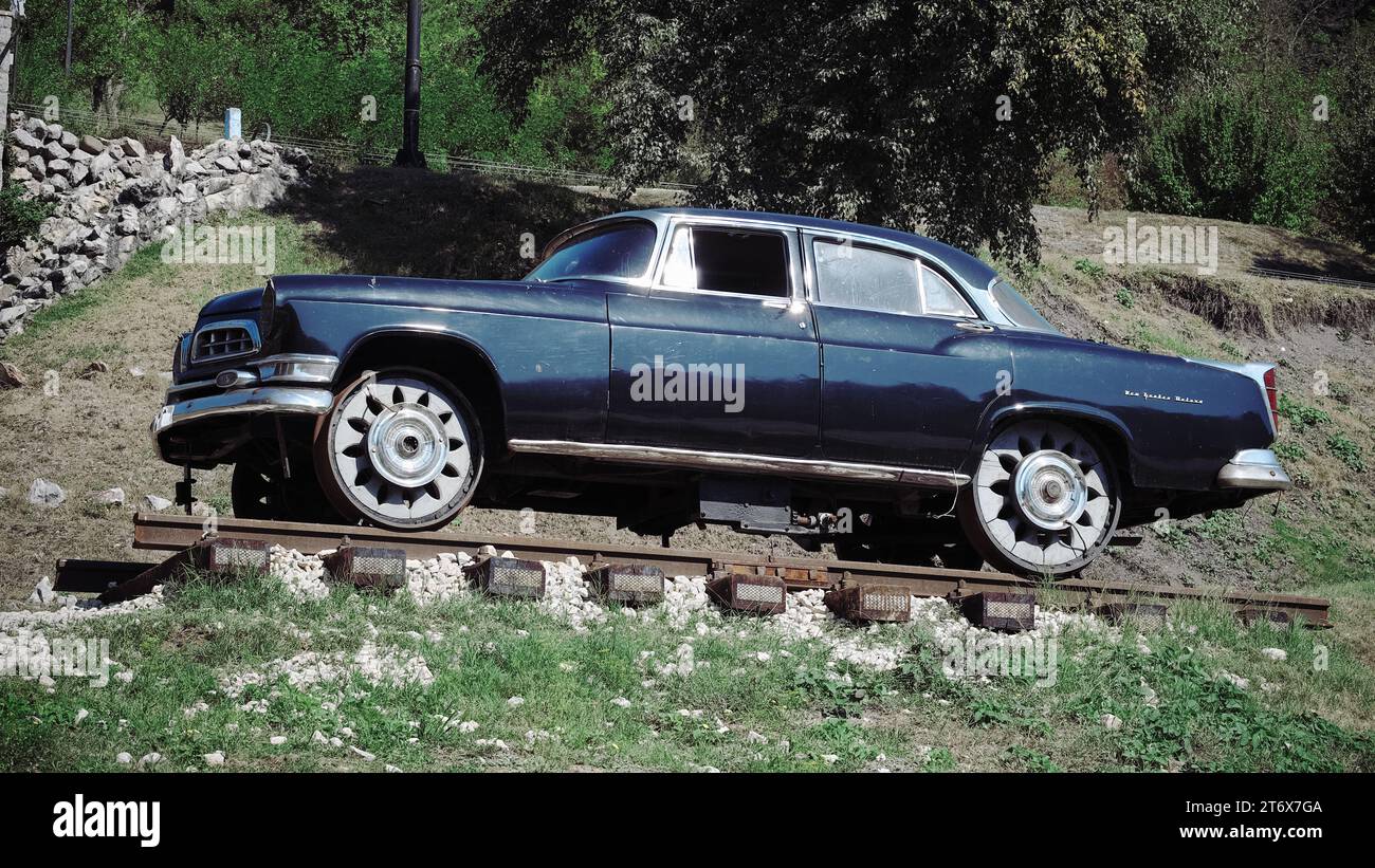 Car with rail wheels hi-res stock photography and images - Alamy