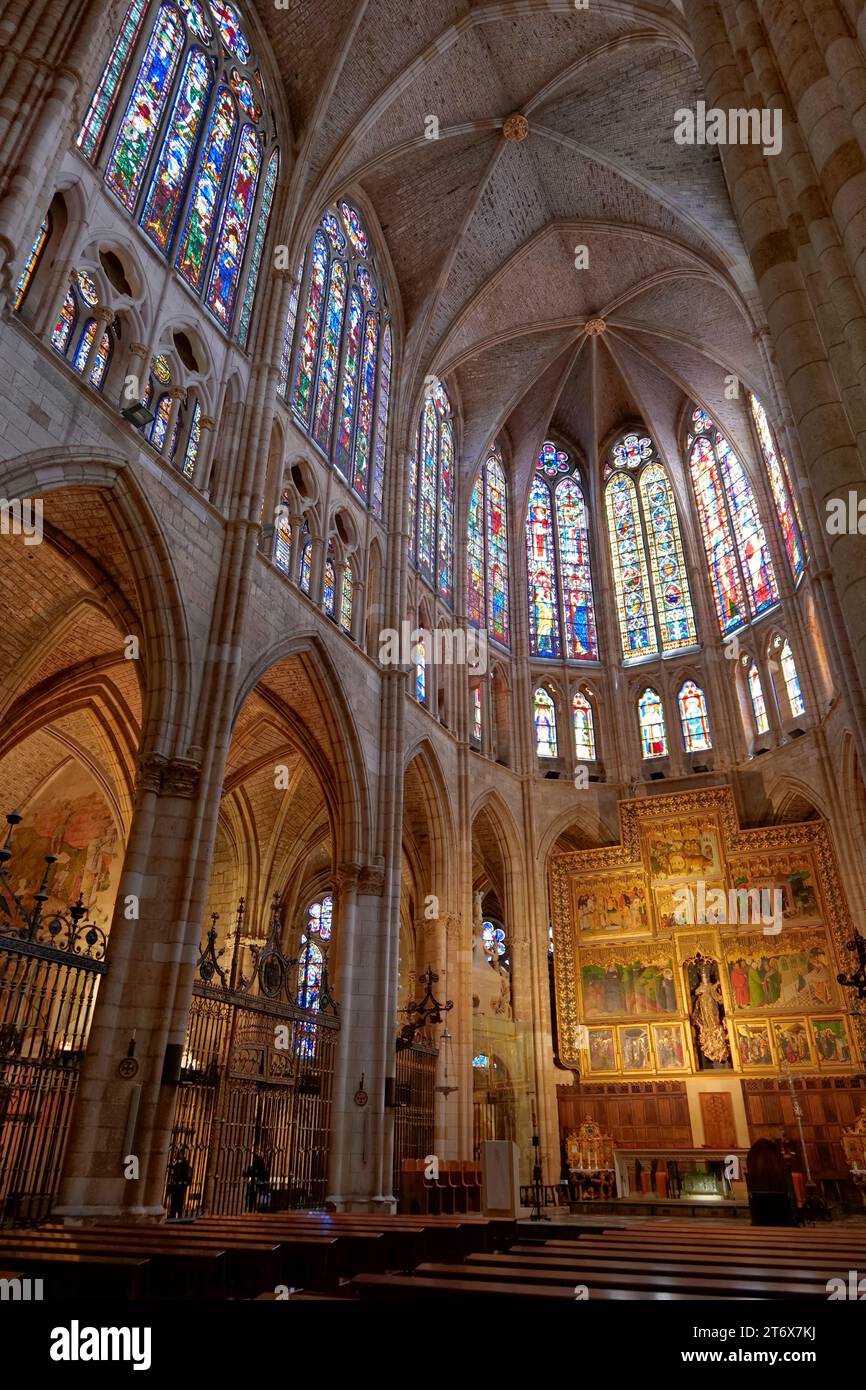 some of the stain glass windows in León Cathedral, Léon, Castile & Leon ...