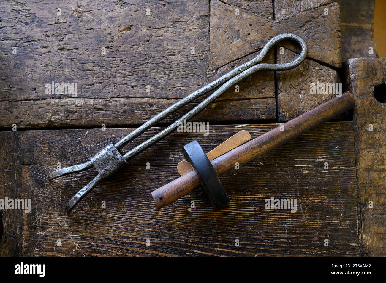 Tools for setting up a turning machine for wood of the 19th century ...