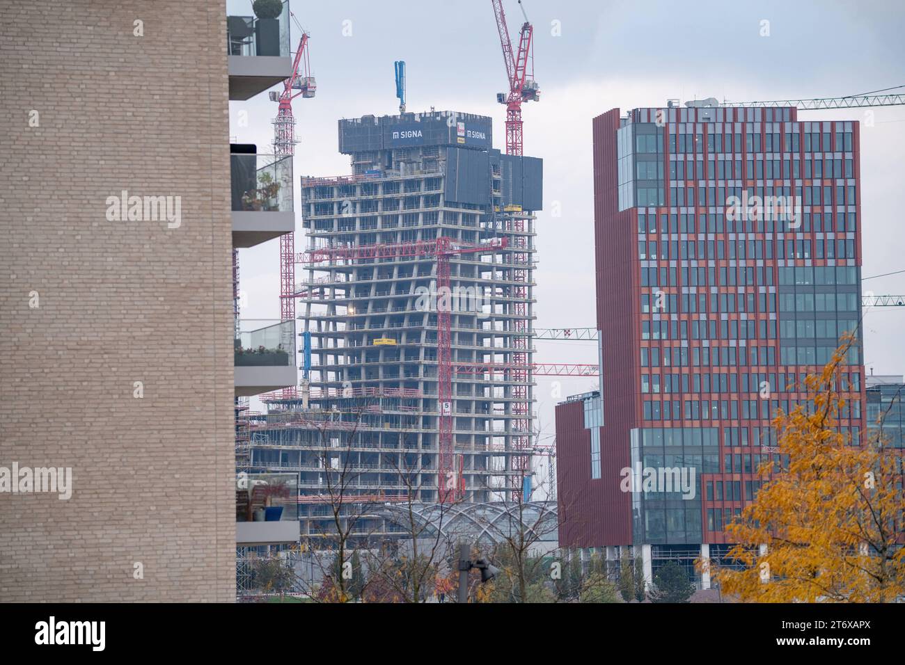 Elbtower in Hamburg Blick auf die Baustelle nach Baustopp im Oktober ...