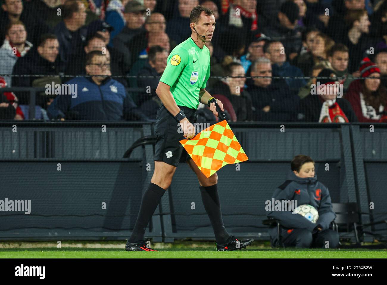 ROTTERDAM, NETHERLANDS - NOVEMBER 12: assistant referee Hessel ...
