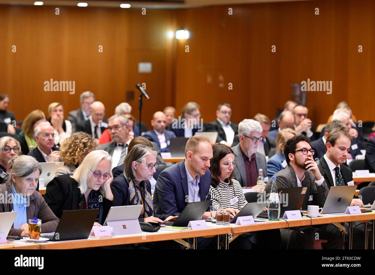 Mit einem Gottesdienst haben am Sonntag 12.11.2023 in Ulm die ...