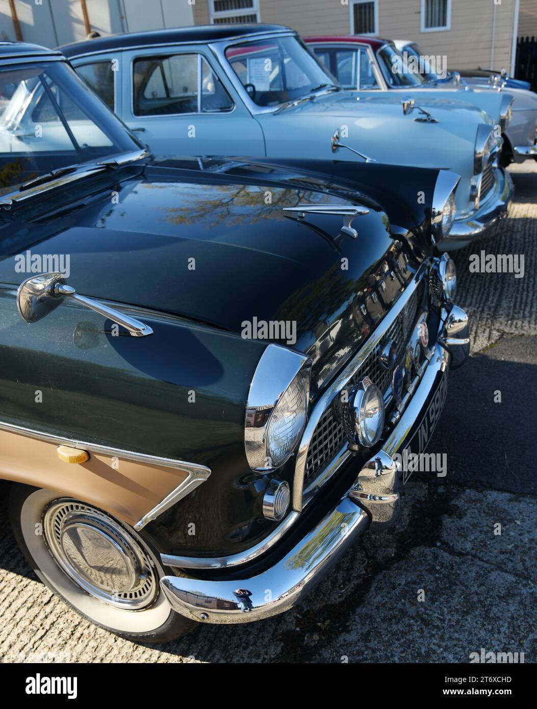 Classic cars display Stock Photo - Alamy
