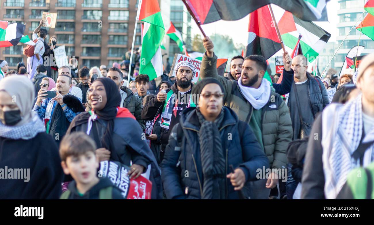 11th November Palestinian Solidarity March - Armistace Day Stock Photo ...
