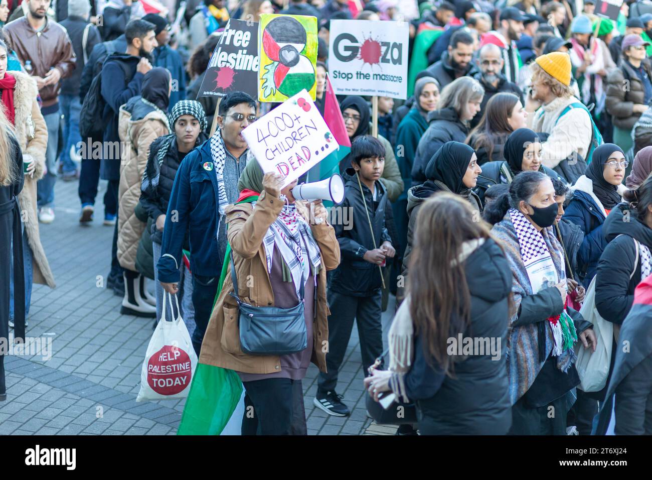 11th November Palestinian Solidarity March - Armistace Day Stock Photo ...