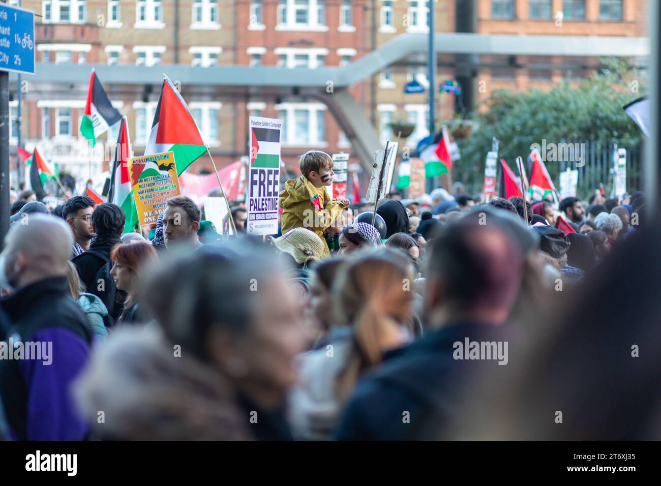 11th November Palestinian Solidarity March - Armistace Day Stock Photo ...