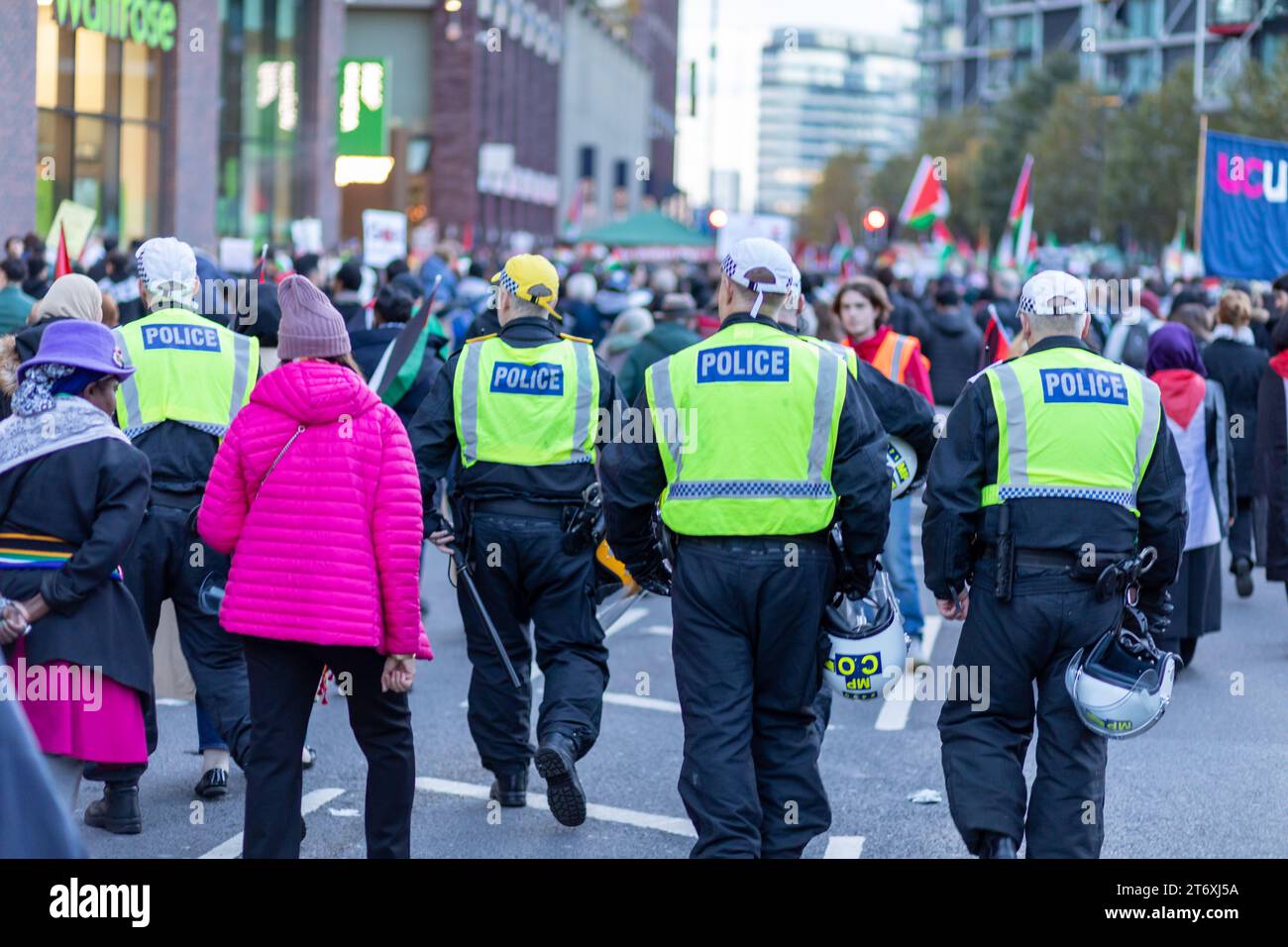 11th November Palestinian Solidarity March - Armistace Day Stock Photo ...