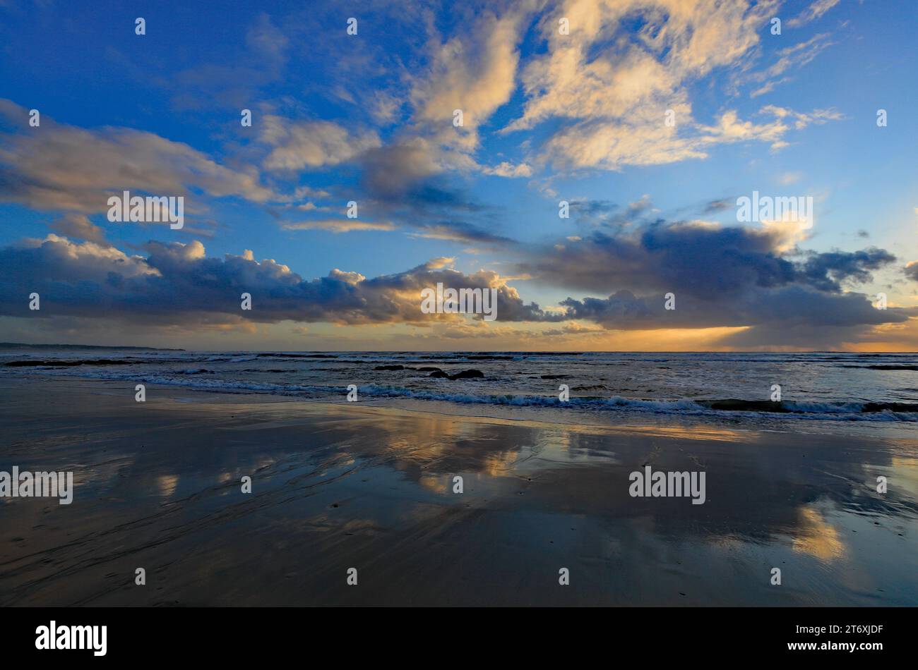 Portugal atlantic ocean sunset in hi-res stock photography and images ...