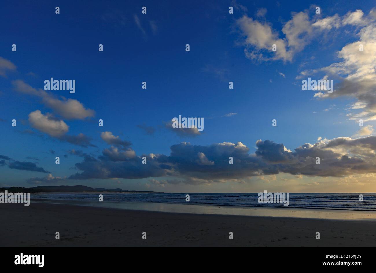 Portugal atlantic ocean sunset in hi-res stock photography and images ...