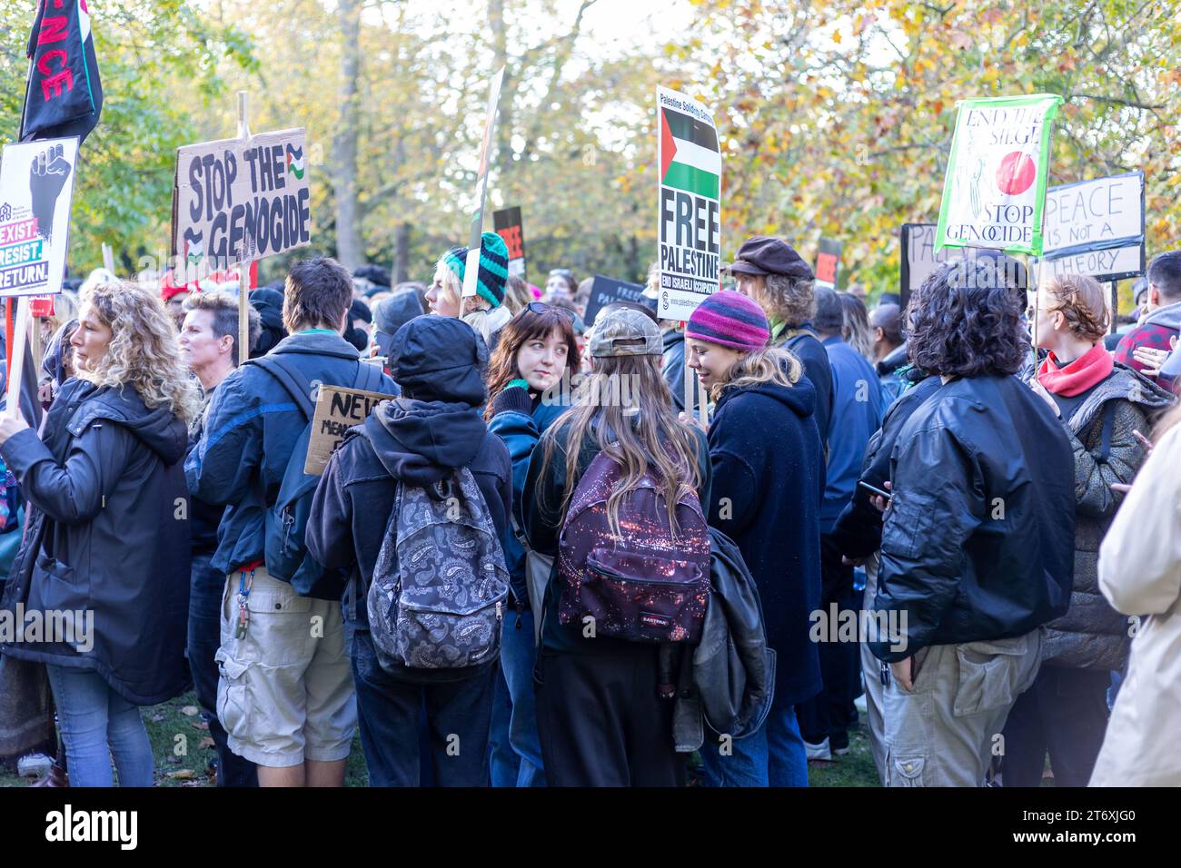 11th November Palestinian Solidarity March - Armistace Day Stock Photo ...