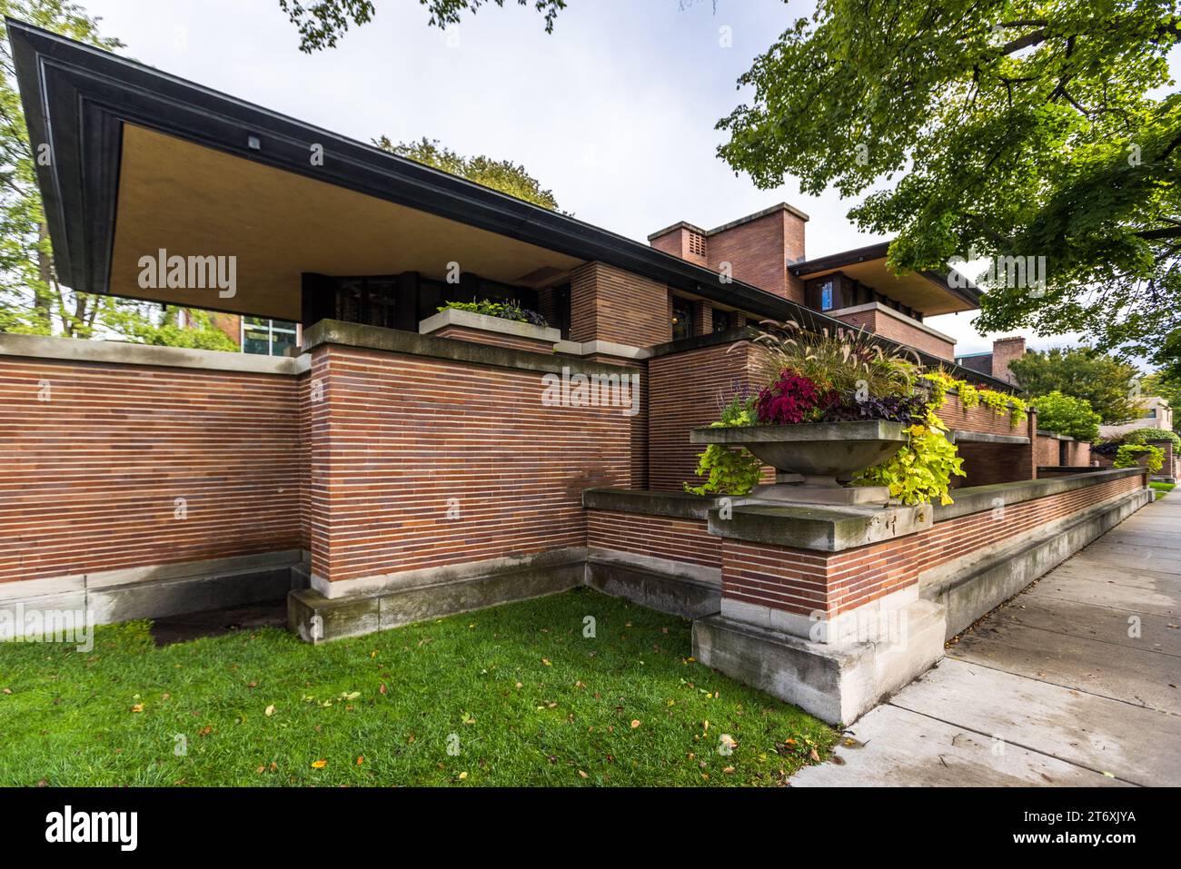 Frederick C. Robie House is a prairie-style House designed by Frank Lloyd Wright in 1910 near ...