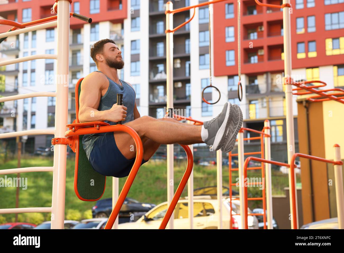 Outdoor gym station hi-res stock photography and images - Alamy