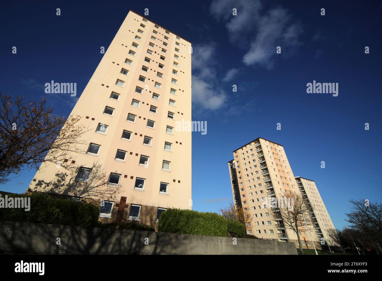 high rise flats that overlook the bay in kirkcaldy, fife Stock Photo ...
