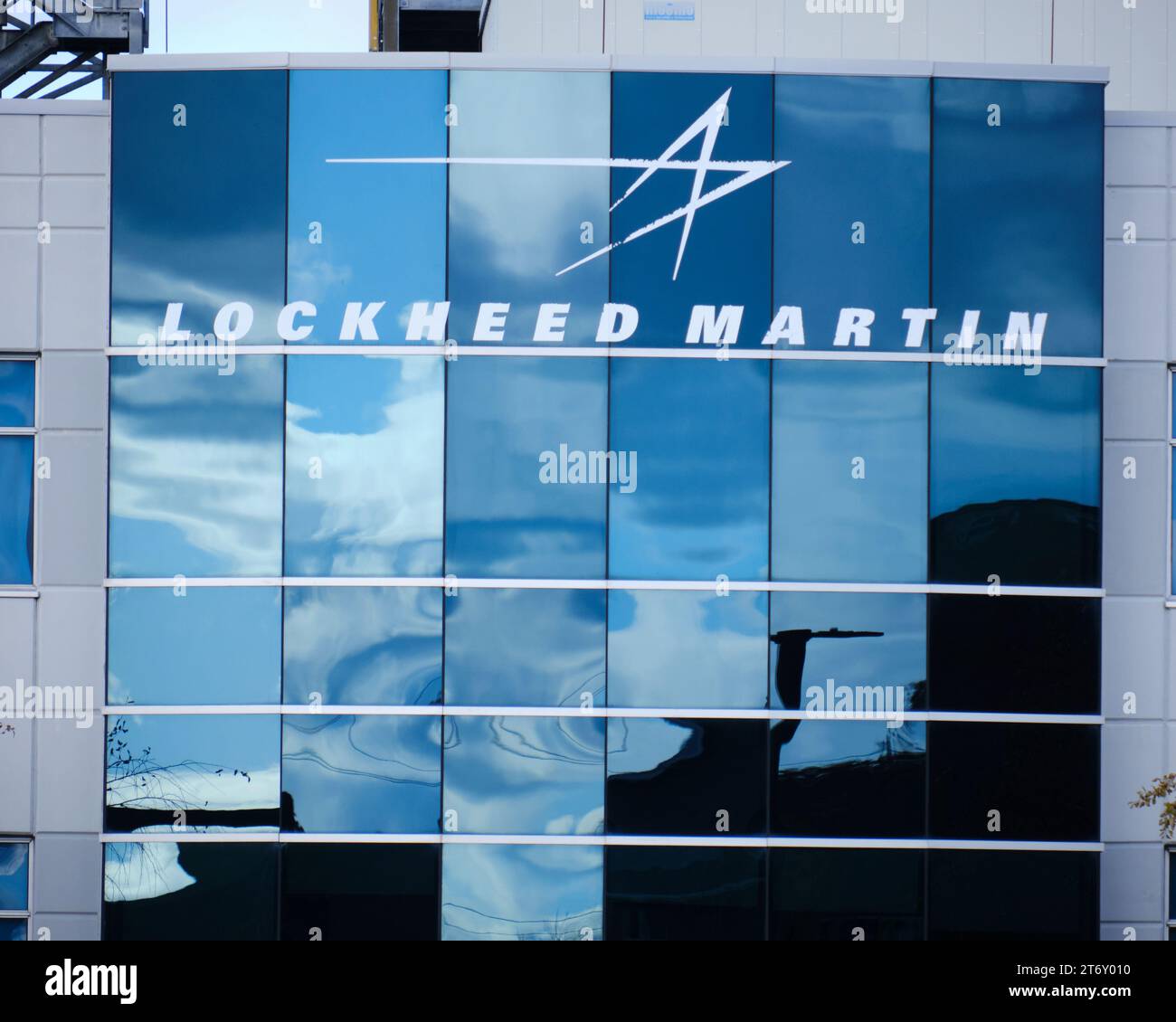 Lockheed martin logo hi-res stock photography and images - Alamy