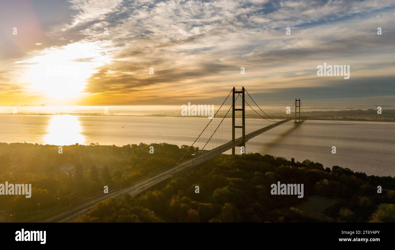Humber Bridge at Sun Rise Stock Photo - Alamy