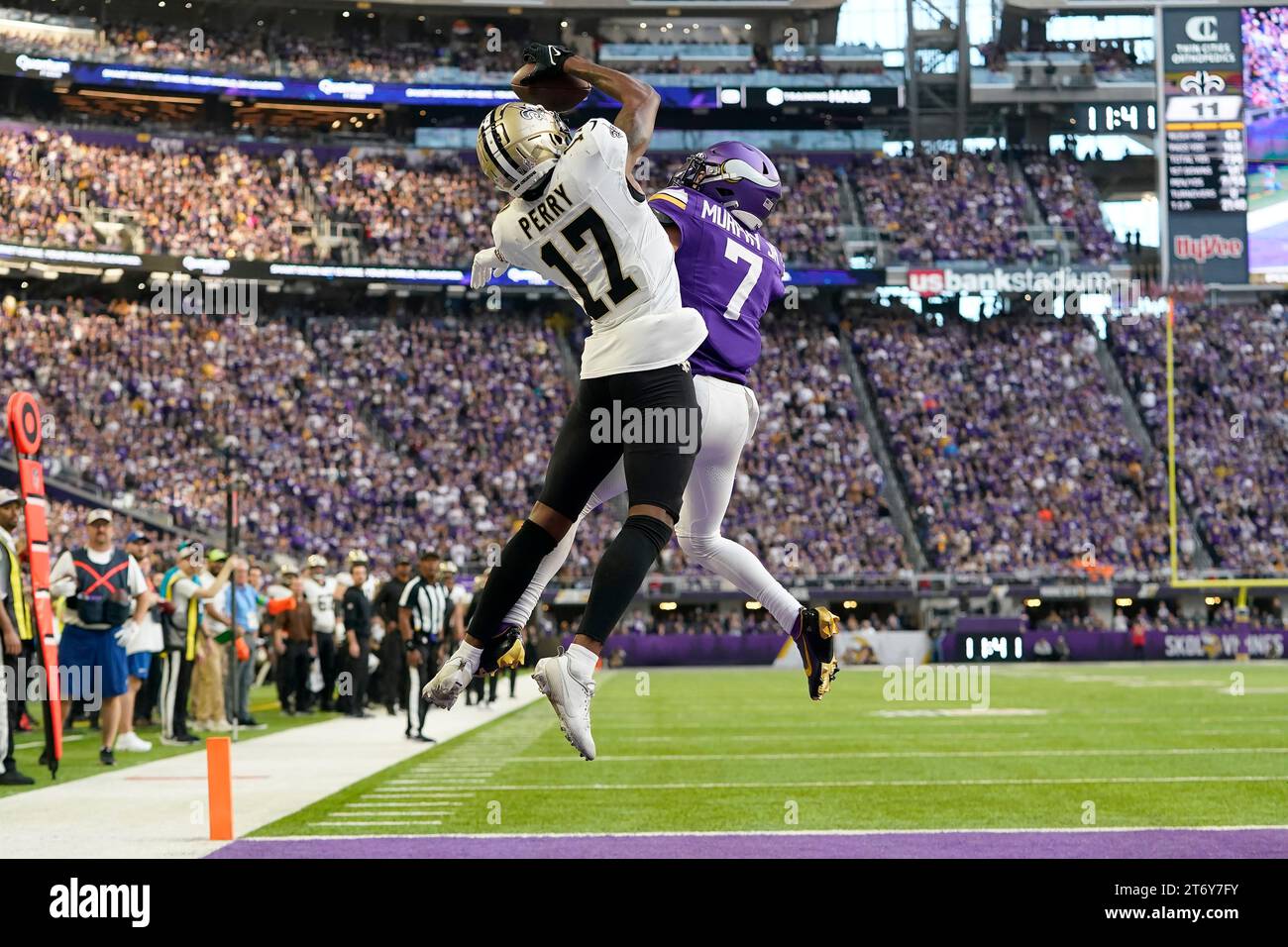 New Orleans Saints wide receiver A.T. Perry (17) catches a touchdown ...