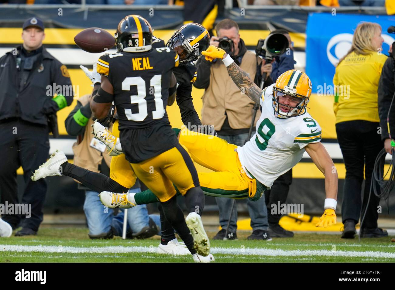 Pittsburgh Steelers' Keanu Neal intercepts a pass intended for Green ...