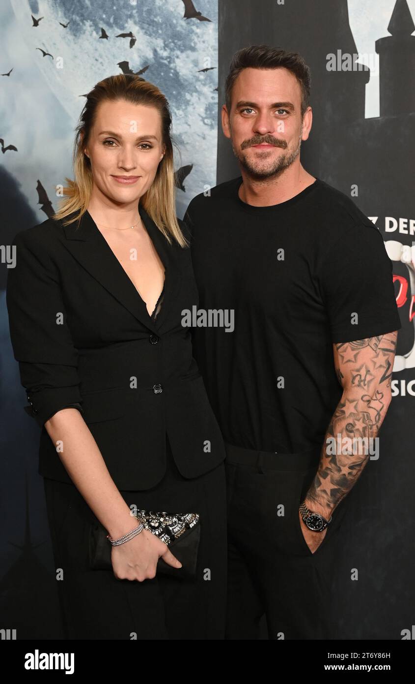 12 November 2023, Hamburg: Anna Hofbauer, actress, and her husband Marc ...