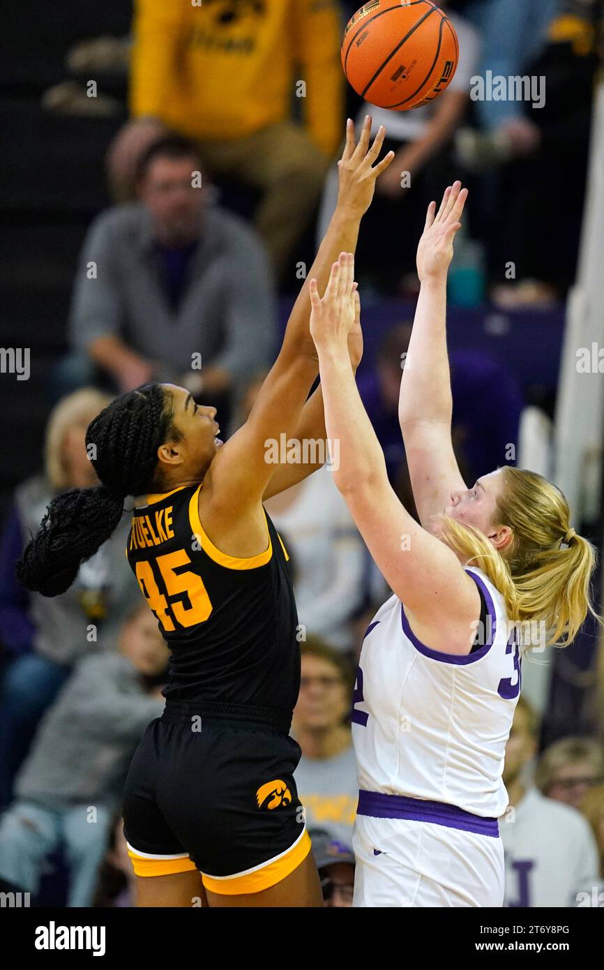 Iowa forward Hannah Stuelke (45) shoots over Northern Iowa center ...