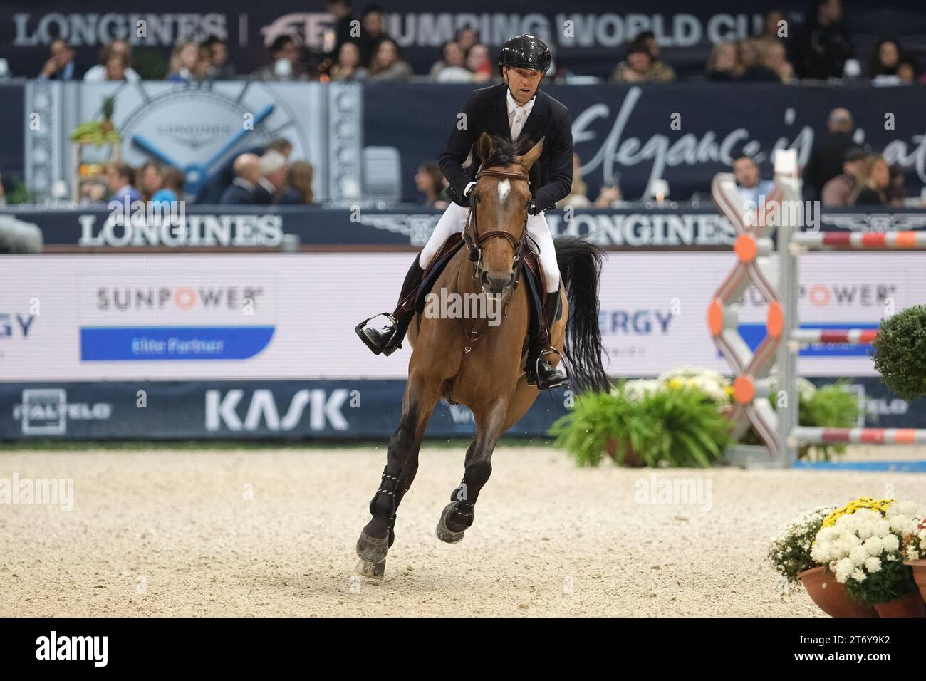 Simon Delestre (FRA) riding Olga van de Kruishoeve in action during the ...