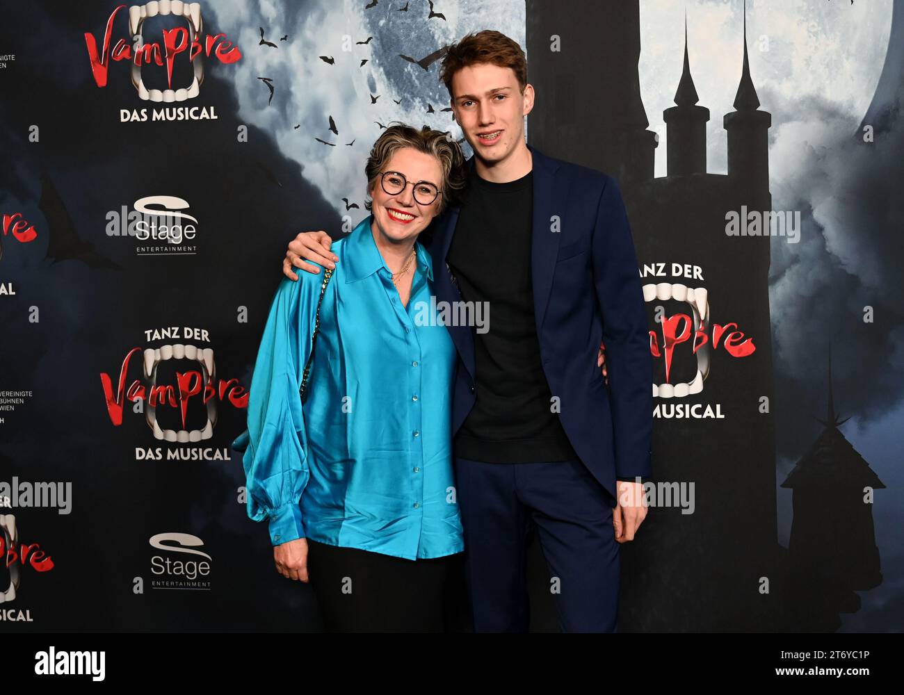 12 November 2023, Hamburg: Writer Ildikó von Kürthy attends the ...