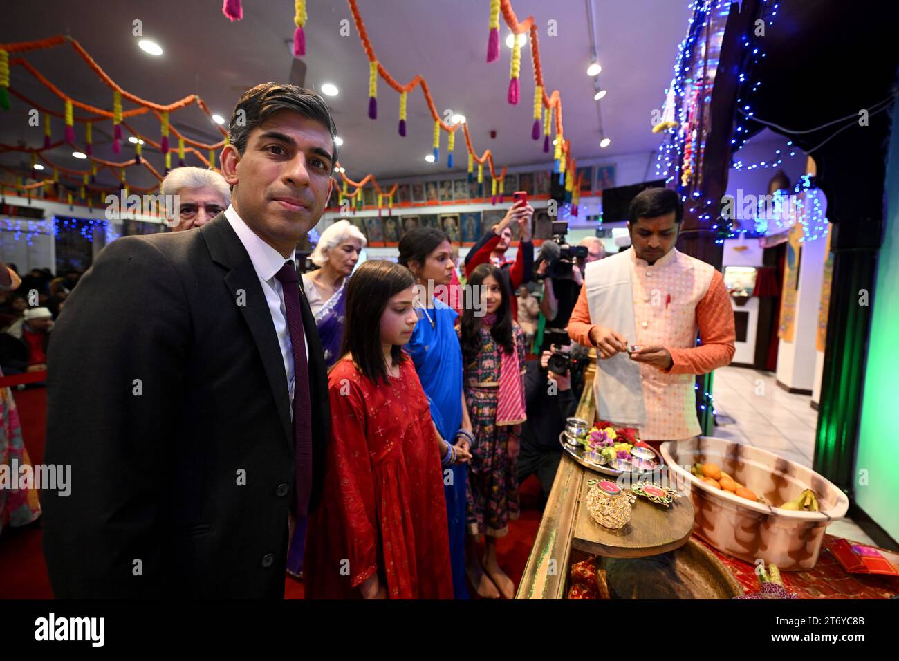 Prime Minister Rishi Sunak with his wife Akshata Murty and daughters ...