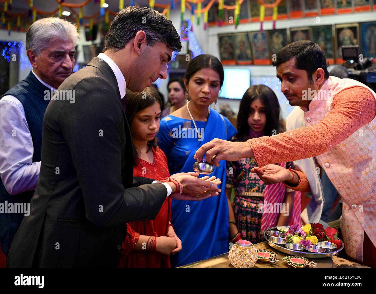 Prime Minister Rishi Sunak with his wife Akshata Murty and daughters ...
