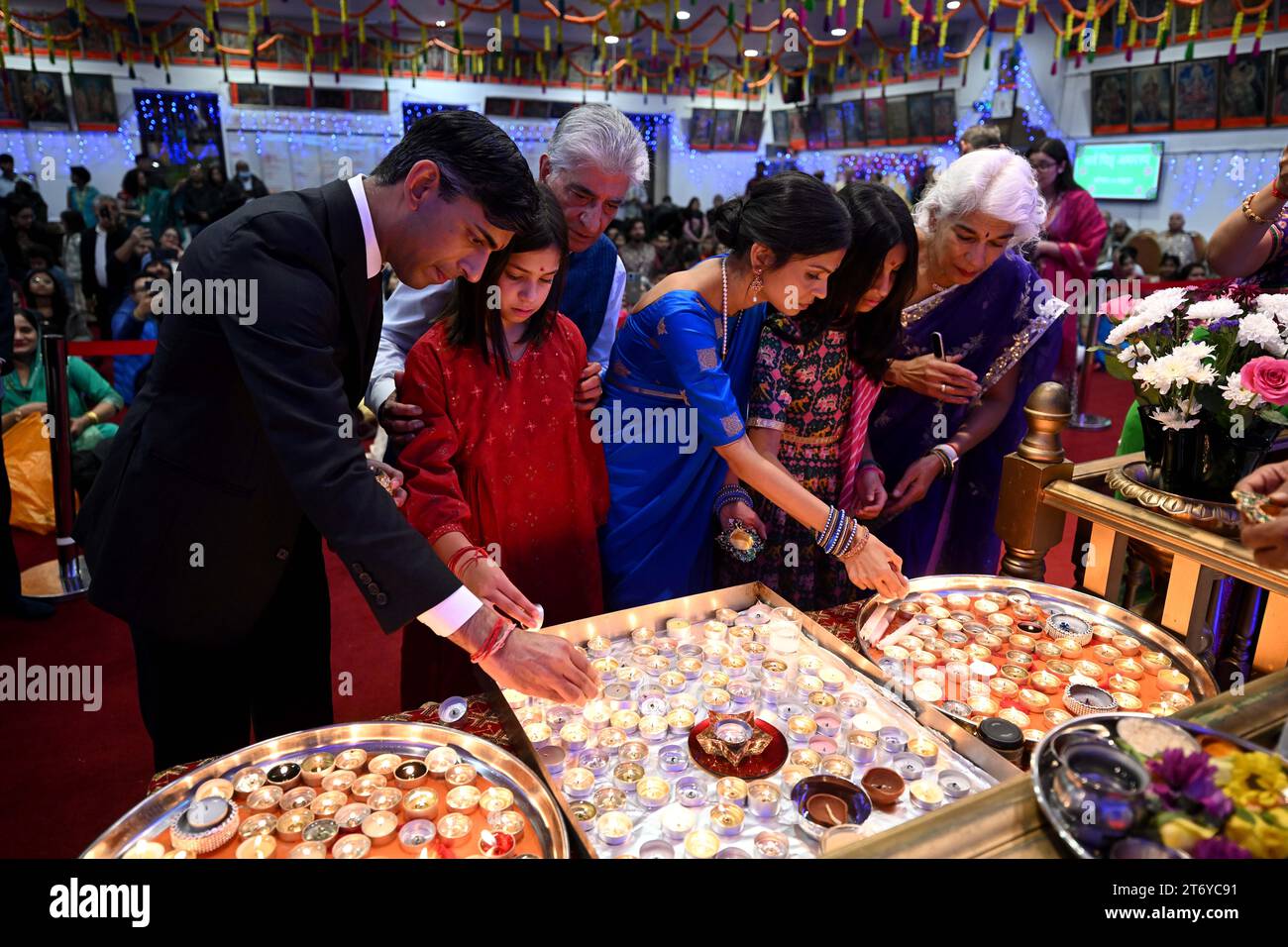 Prime Minister Rishi Sunak with his wife Akshata Murty and daughters ...