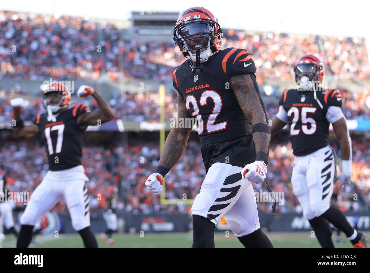 Cincinnati Bengals running back Trayveon Williams (32) reacts during an ...