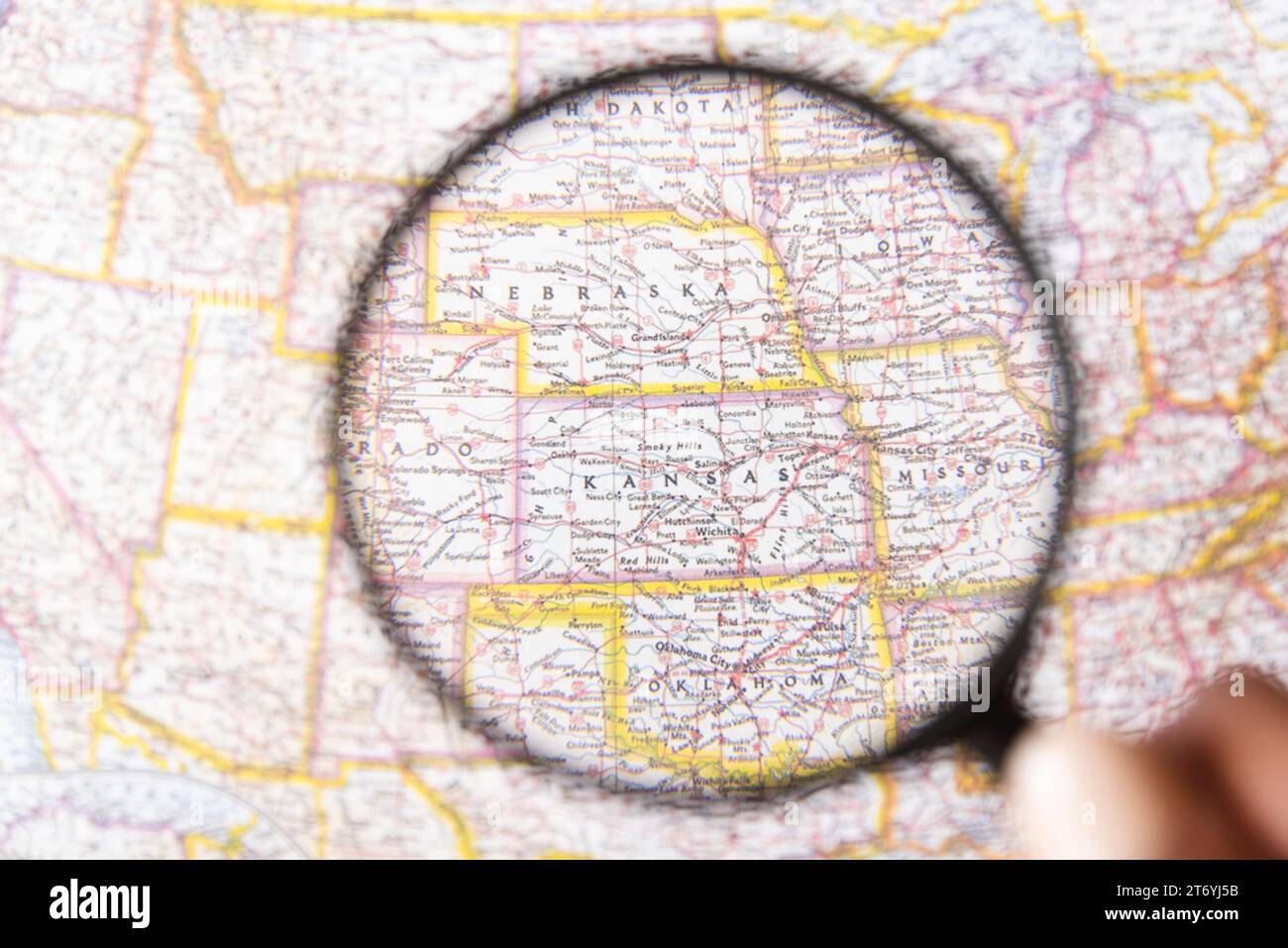 Magnifying glass map usa hi-res stock photography and images - Alamy