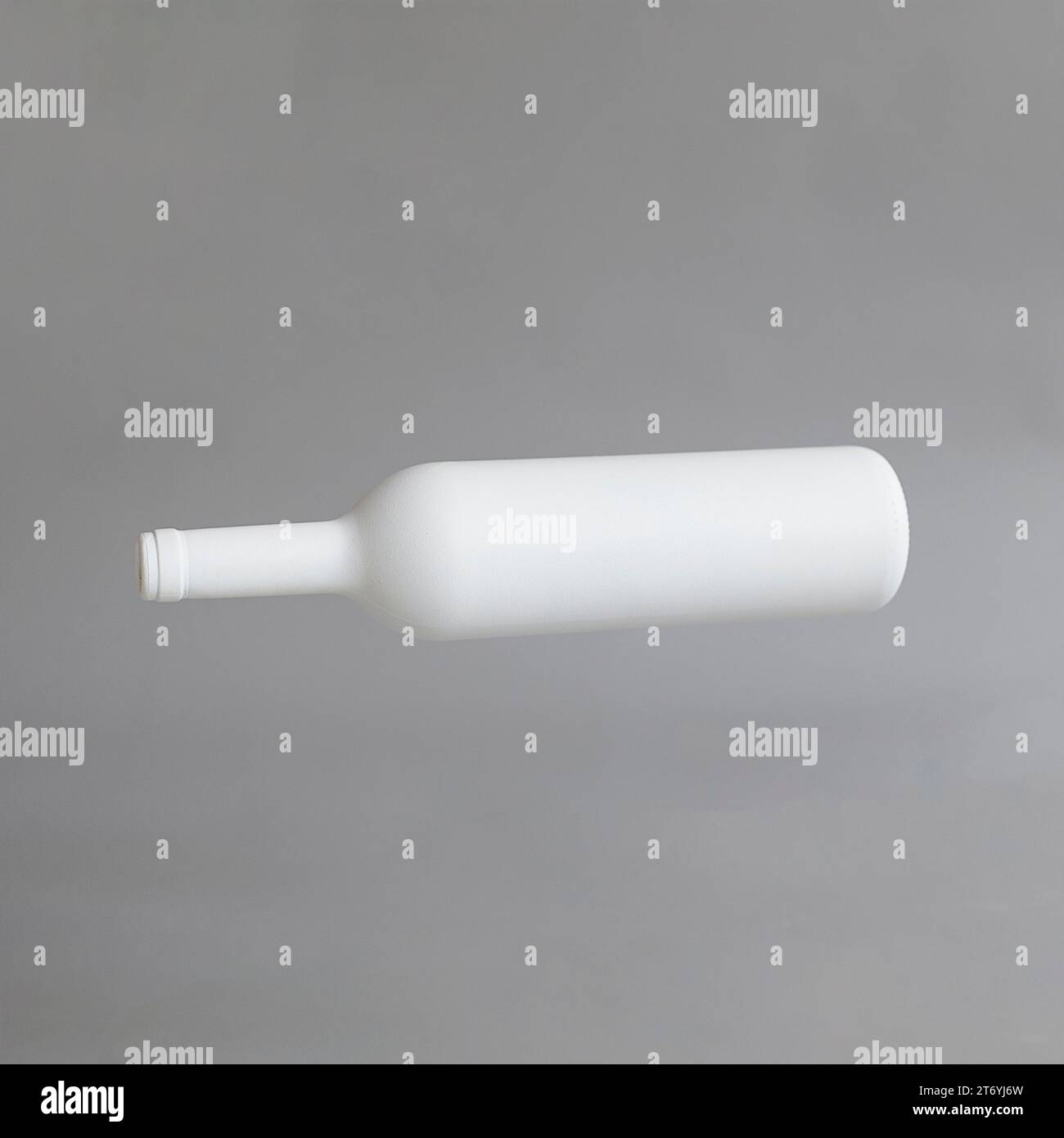 Blank bottle hi-res stock photography and images - Alamy