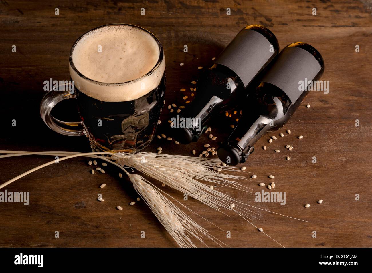 Dark brown beer bottle hi-res stock photography and images - Alamy