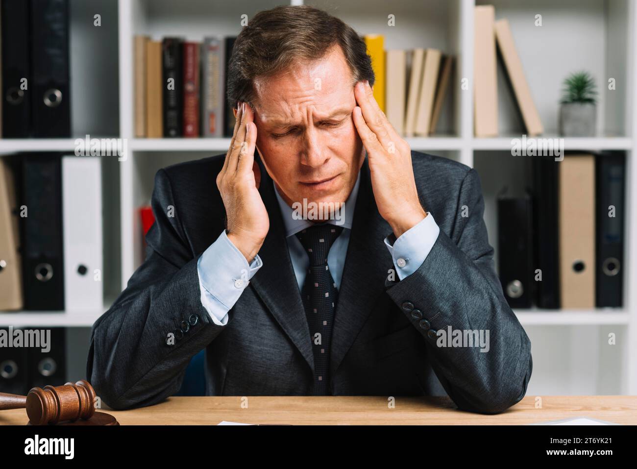 Man court room hi-res stock photography and images - Alamy