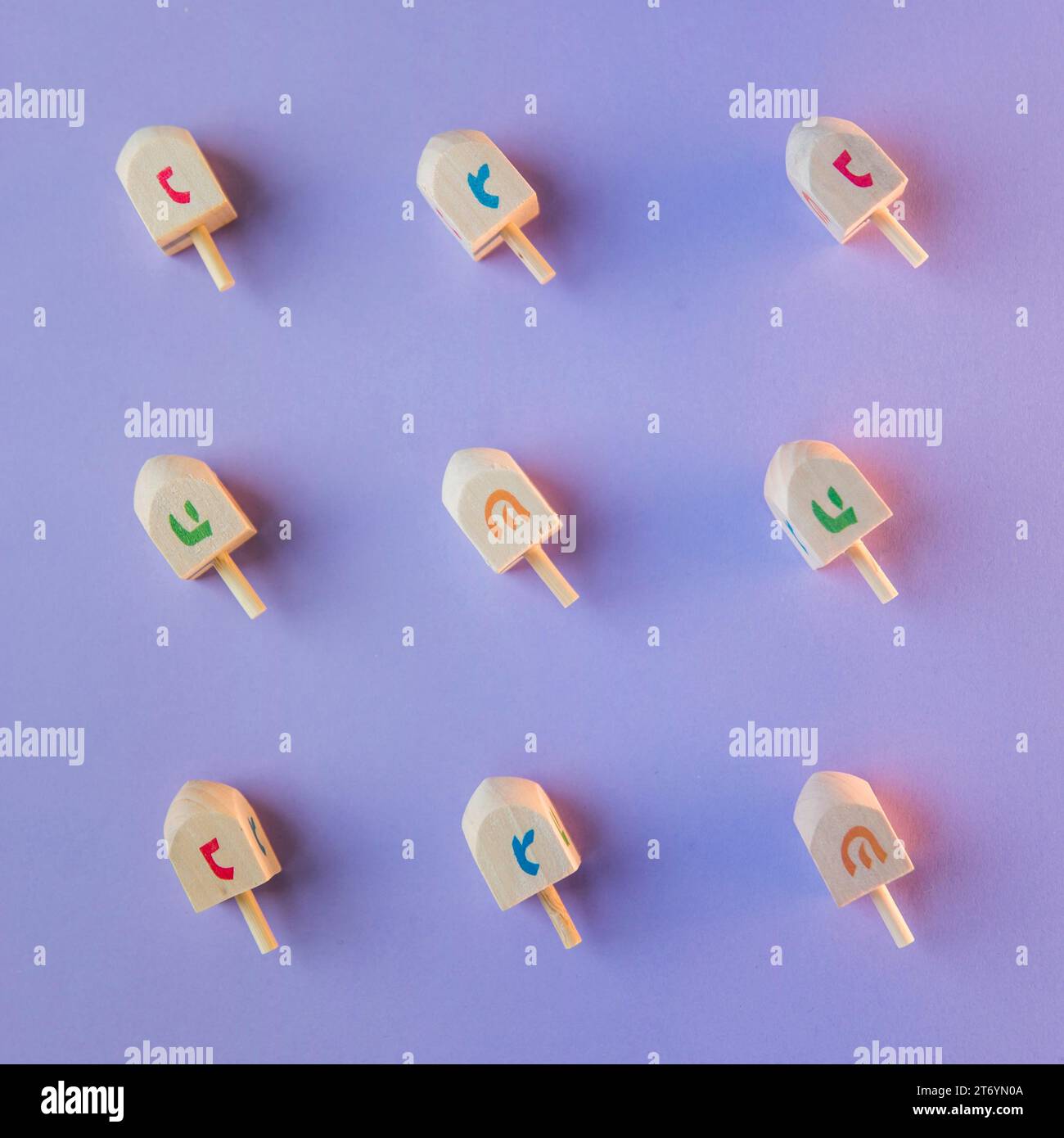 Set of tiny hi-res stock photography and images - Alamy