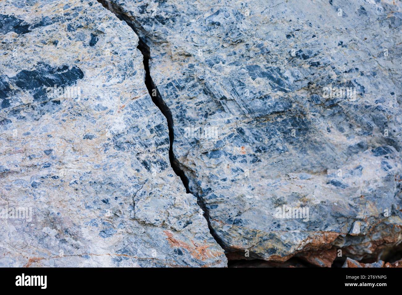 Cracked rock hi-res stock photography and images - Alamy