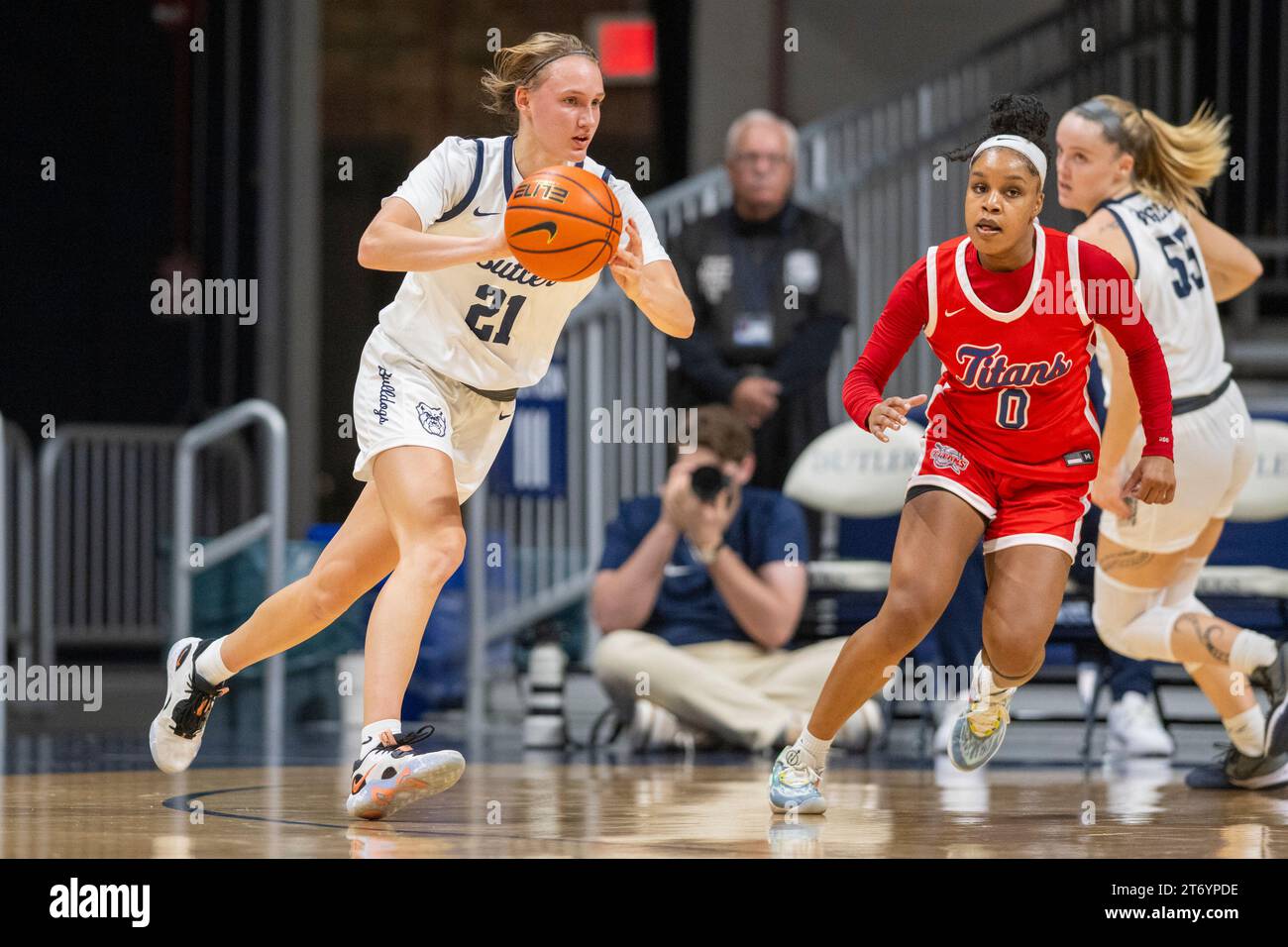 Butler guard Caroline Strande (21) makes a pass while being defended by ...